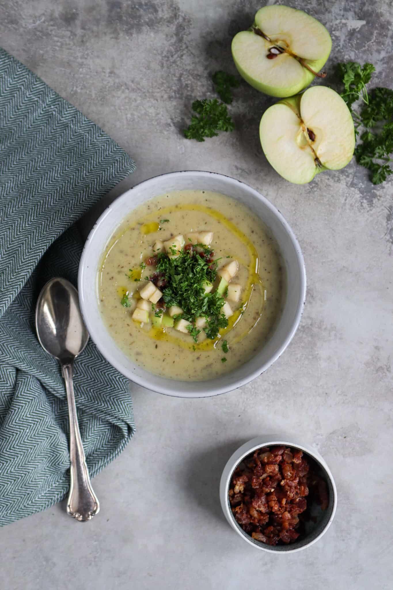 Jordskokkesuppe med bacon - Lækker cremet suppe - Gastry.dk